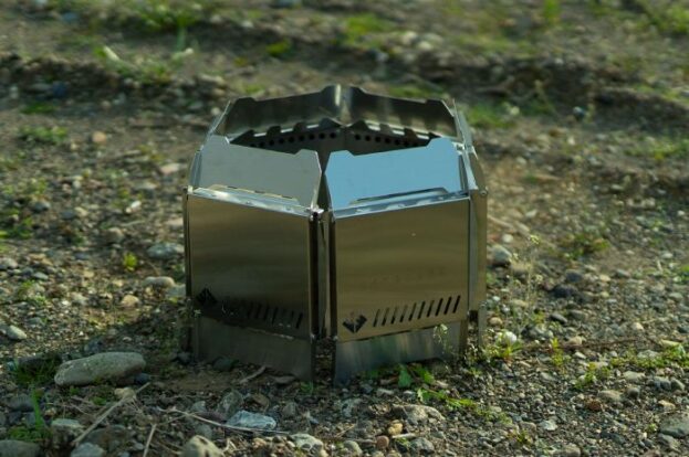 【Wood and Burn】TLUD_LandMark 6pac｜ギミック感満載の焚き火台！2次燃焼で迫力の炎を楽しもう | キャンプ ...