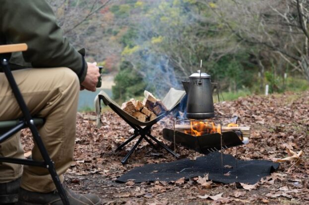 キャンプ・焚き火・BBQには火吹き棒！おすすめ16選｜TAKIBI（タキビ） | キャンプ・グランピングなどアウトドアの総合情報サイト