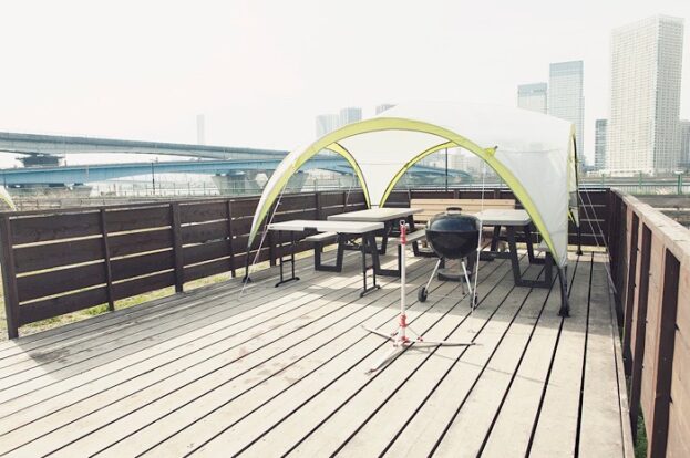 豊洲でグランピングができる！？愛犬と楽しめるって本当？ | TAKIBI（タキビ） | キャンプ・グランピングなどアウトドアの総合情報サイト